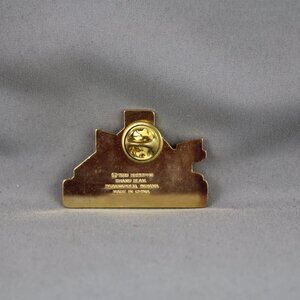 Accessories | Vintage Tourist Pin Rock And Roll Hall Of Fame Building ...
